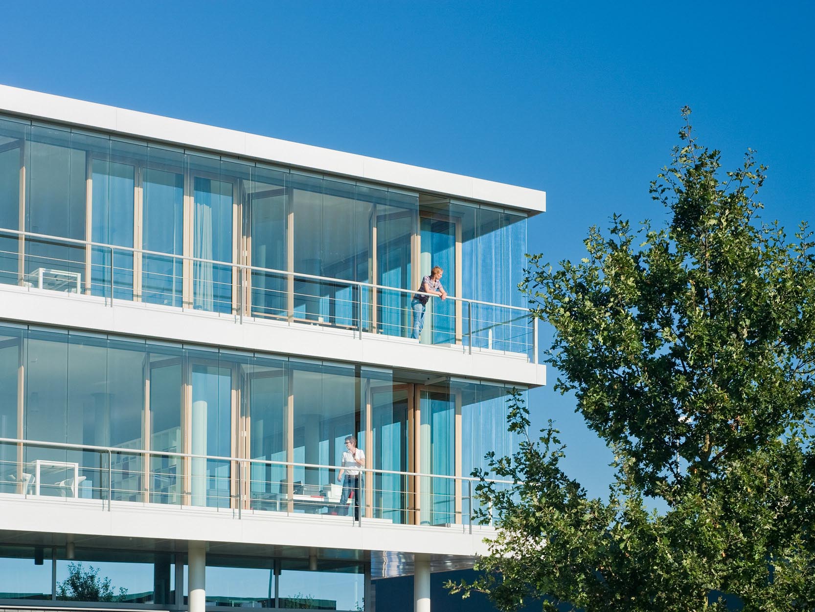 Achieve Breathable Buildings with Double Skin Façades | NanaWall